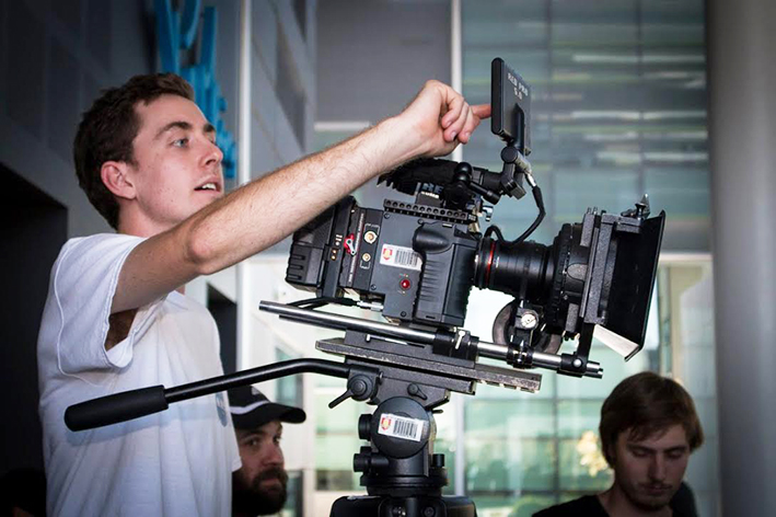 Watch! Sunday Shorts: Grid Face | Cinema Australia