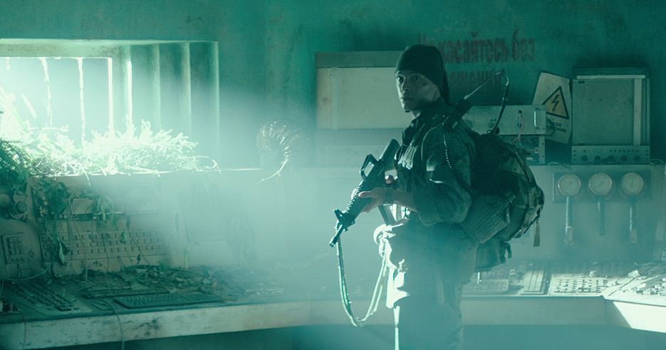 First-look stills! Dinosaurs wreak havoc in Luke Sparke’s Primitive War ...